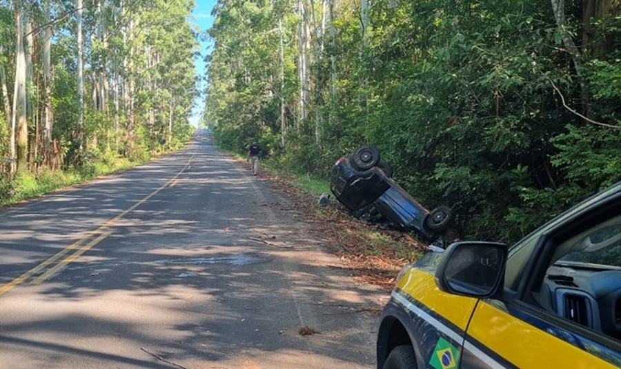 Três Passos News | Jovem de 22 anos morre após capotar carro na BR-470 ...